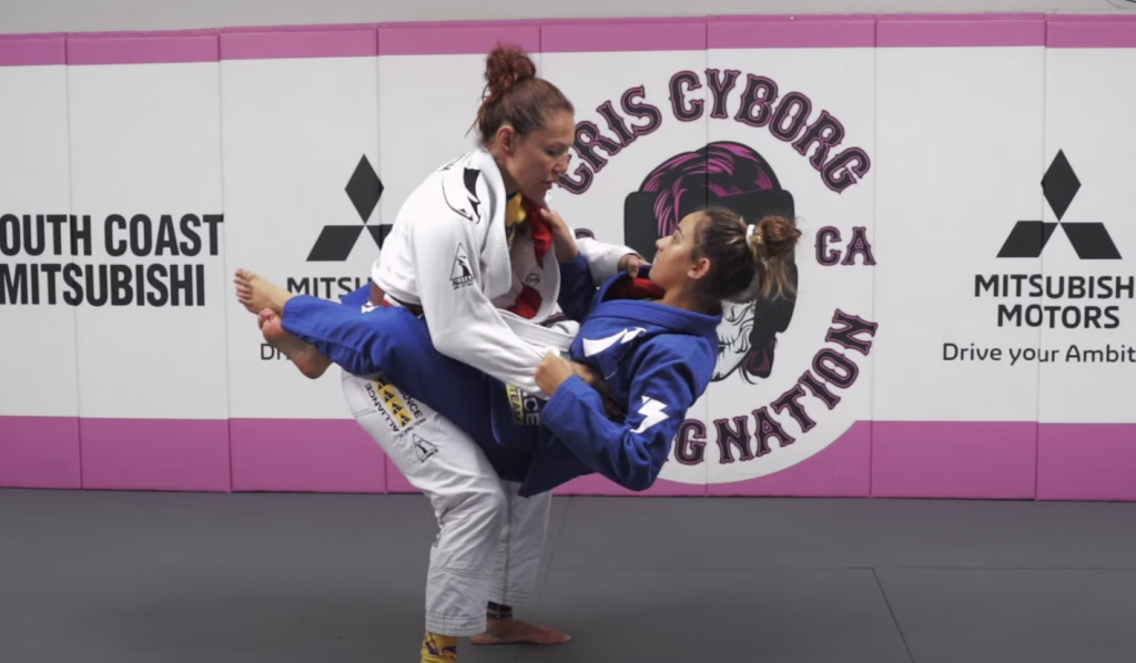 VIDEO| Cris Cyborg teaches you how to defend against a Brazilian Jiu ...