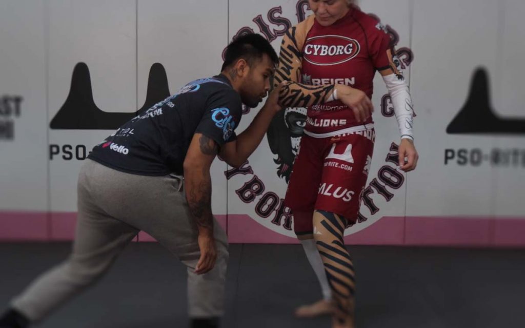 How to do a Elbow Pass to Double Leg Takedown - The Official Website of ...